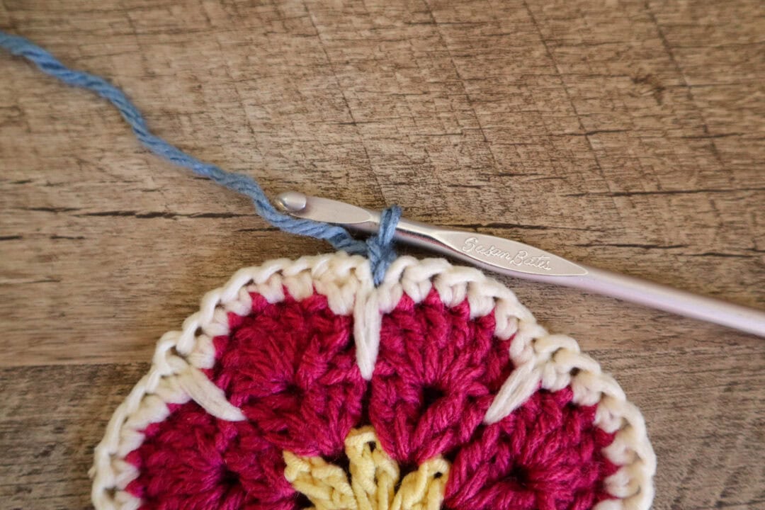 African Flower Granny Square - grannysquarefair.com