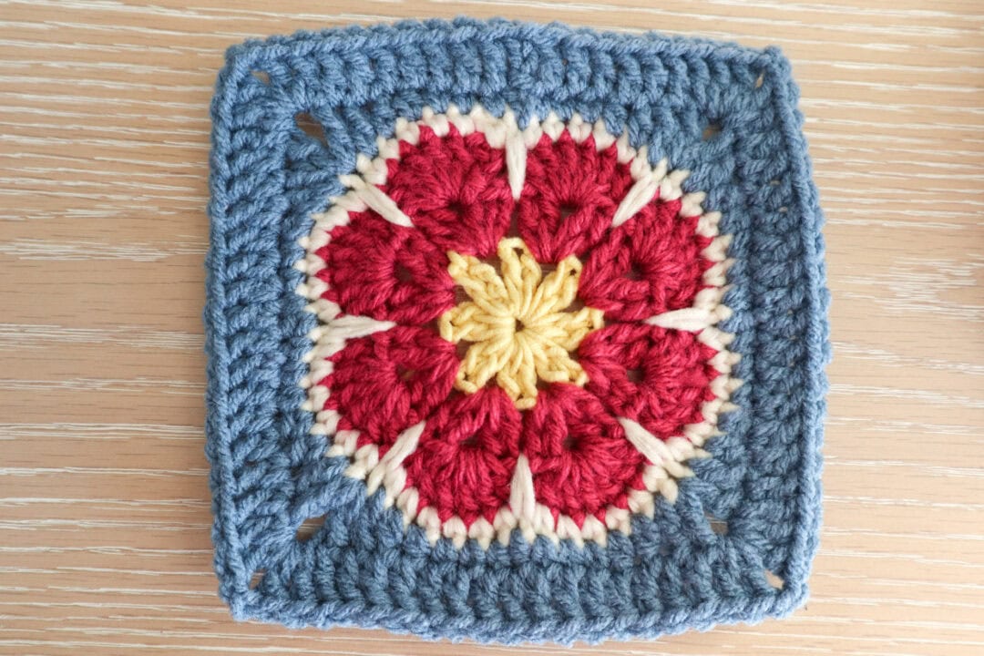 African Flower Granny Square - grannysquarefair.com