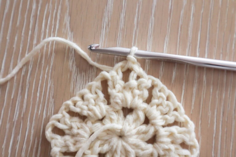 Farmhouse Granny Square – grannysquarefair.com